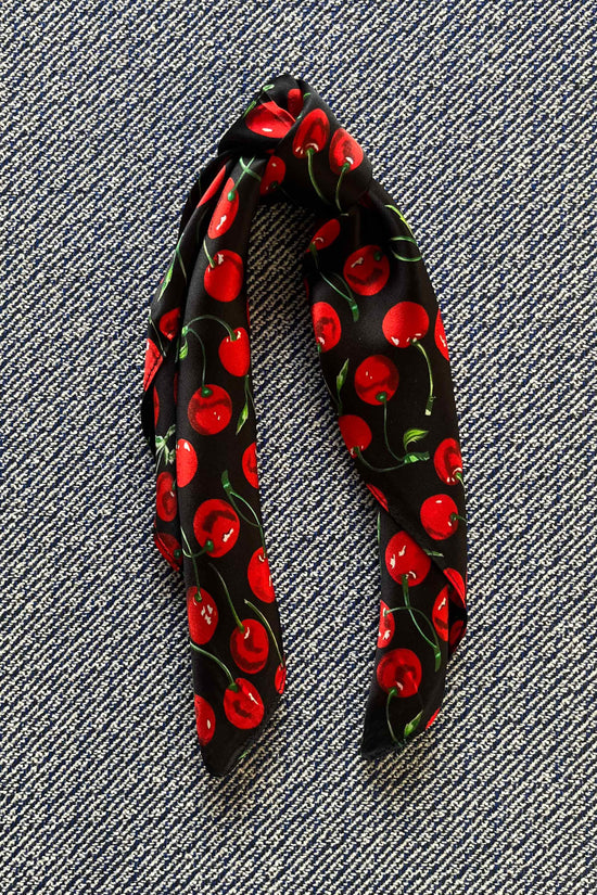 Silk scarf black/red cherry – Stig P